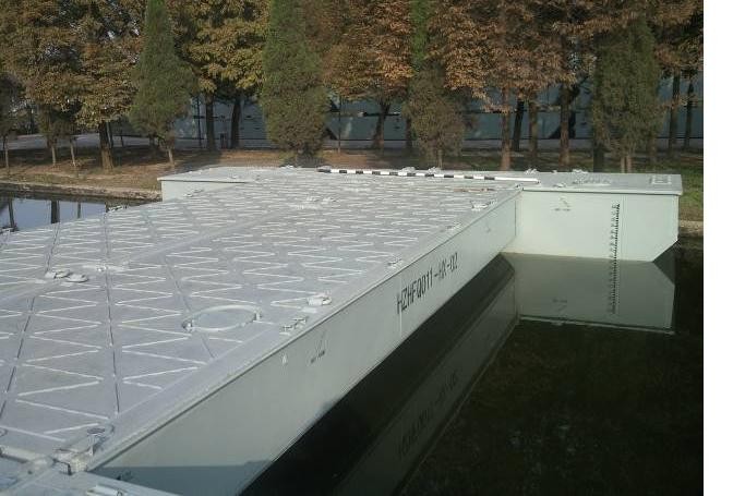 Temporary Trestle Floating Pontoon Bridge With Anti-corrosion Coatings