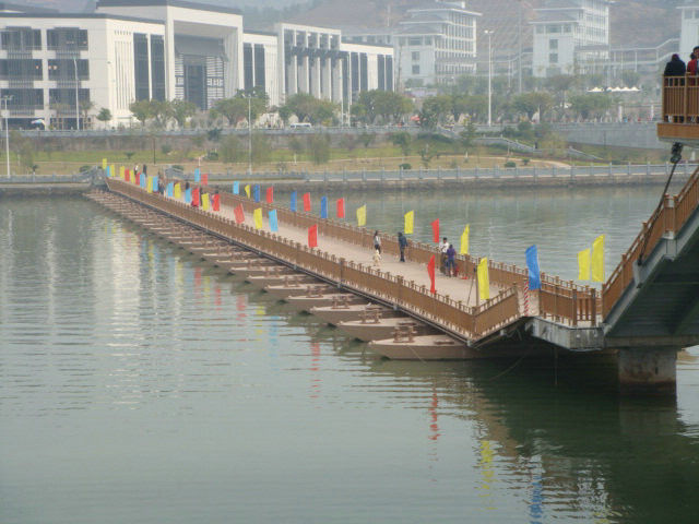 Temporary Floating Pontoon Ribbon Bridge For Medium and Large Rivers